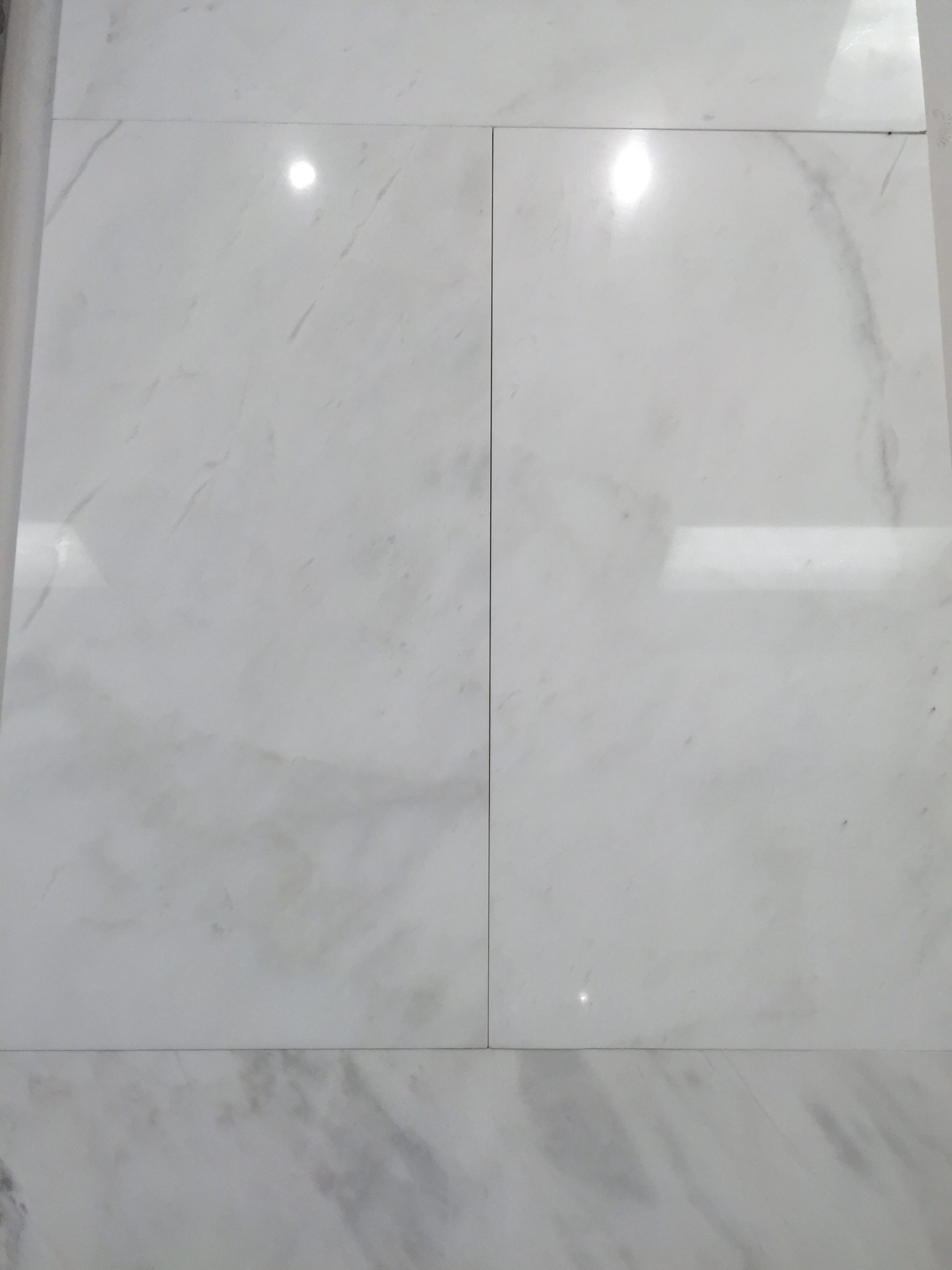 Everest White Polished Marble Tiles - StoneTileUS